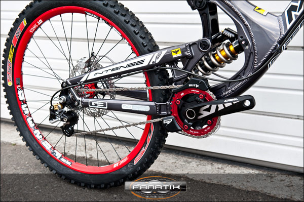 2011 Intense M9 – Fanatik Bike Build